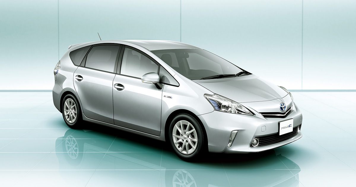 Toyota Prius Alpha Review and Full Specifications Guide - Auto Cast ...