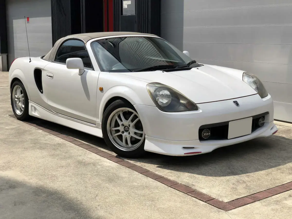 In-Depth Toyota MR-S Review and Full Specifications Guide - Auto Cast ...